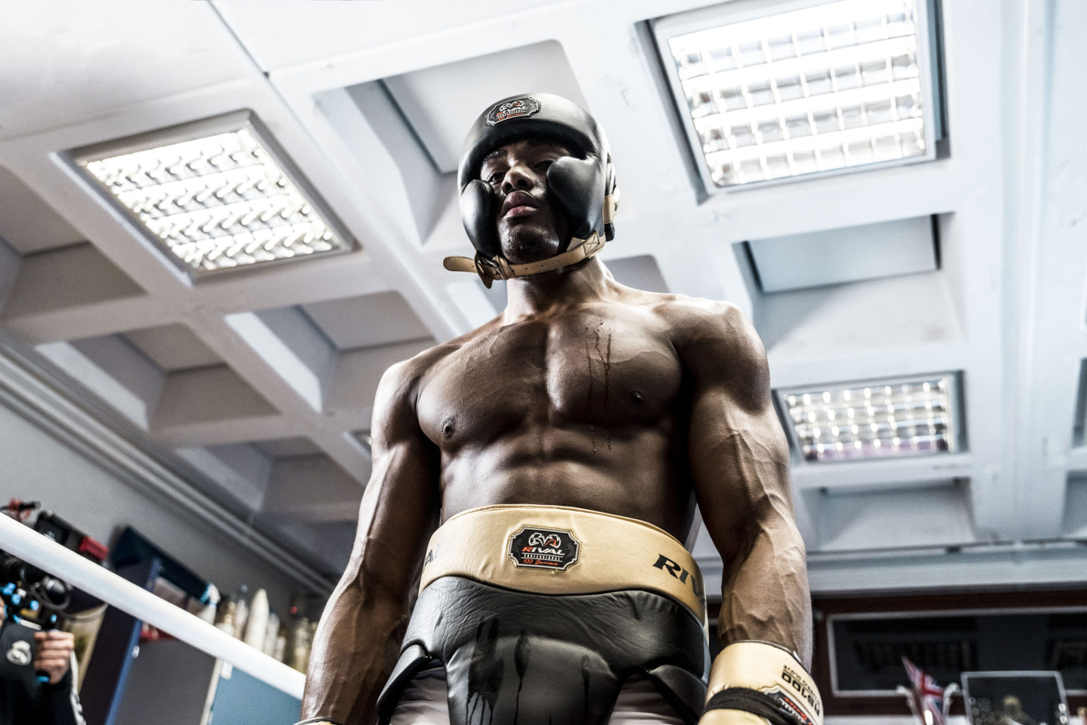 Reportage : Bakary Samake se prépare ardemment - BoxeNet.fr