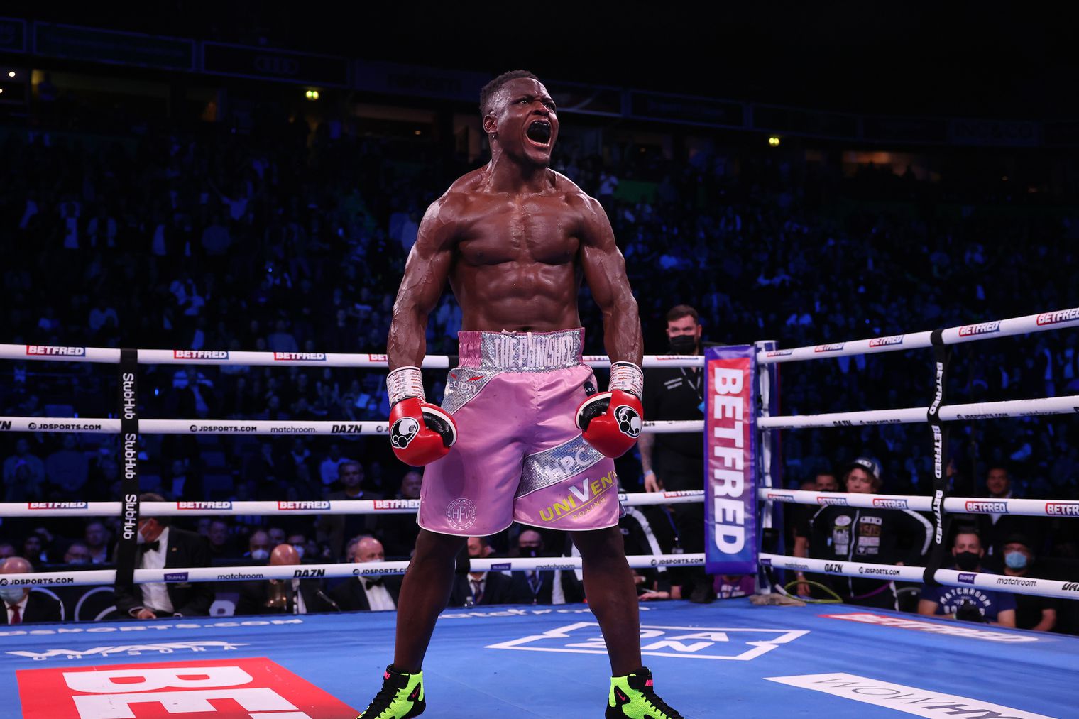 Kevin Lele Sadjo VS Emre Cukur le 19 novembre. - BoxeNet.fr